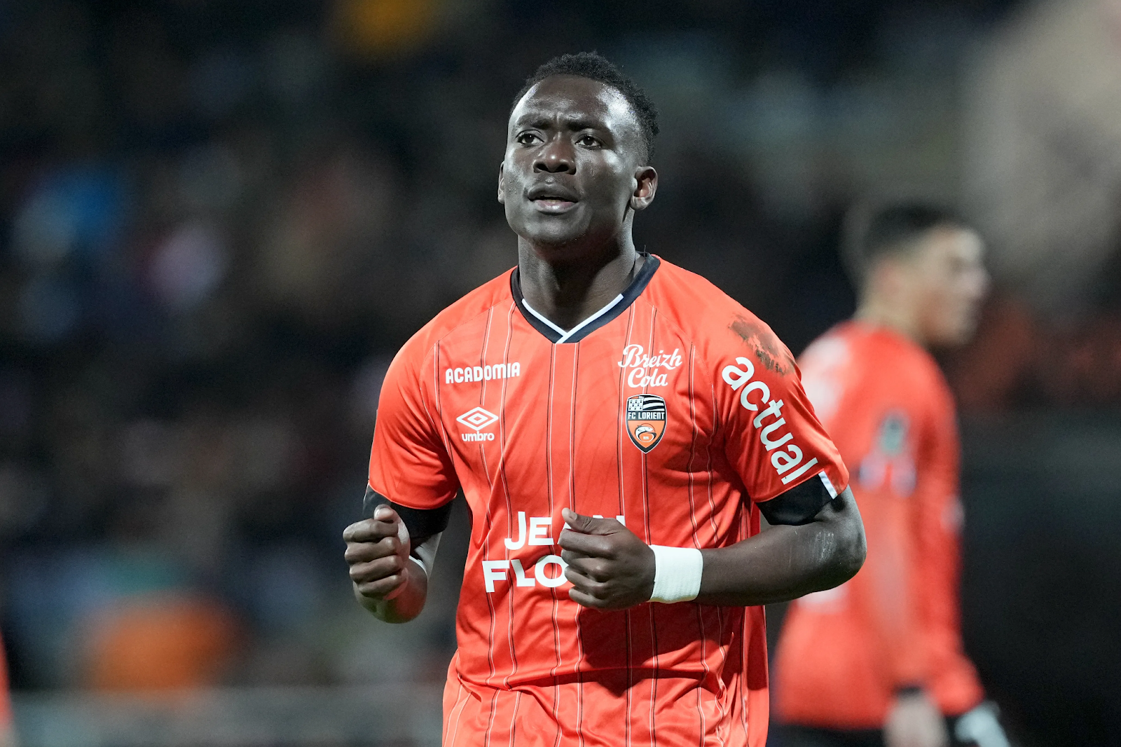Exploring the Arthur Avom Ebong Biography: Cameroon's Star - AlgeriaJournal